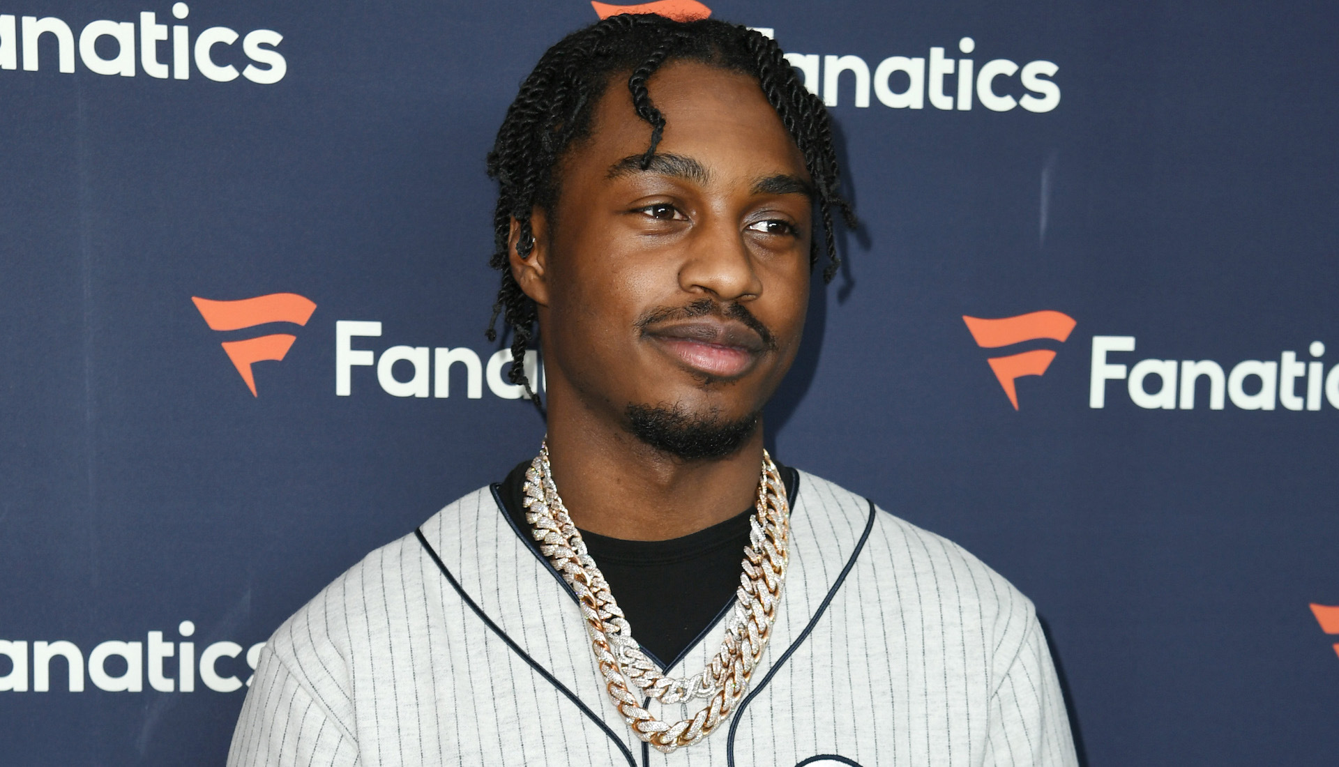 Video Appears to Show Lil Tjay Spitting at Security Guard During ... Video Appears to Show Lil Tjay Spitting at Security Guard During ...
