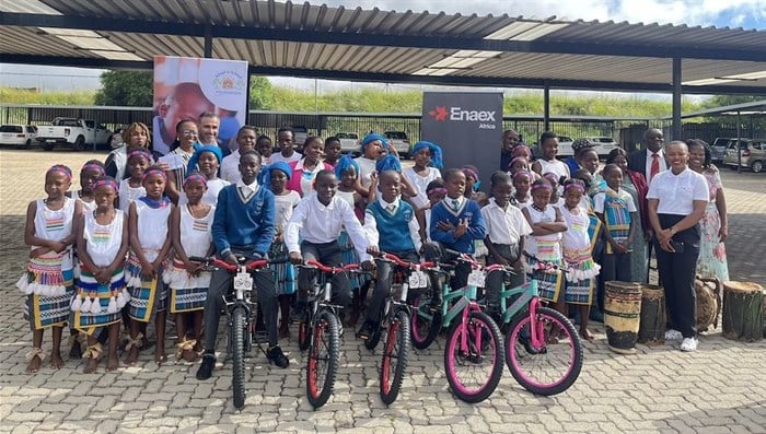Bikes handed over to thrilled senior learners at Tsakane Primary School ...