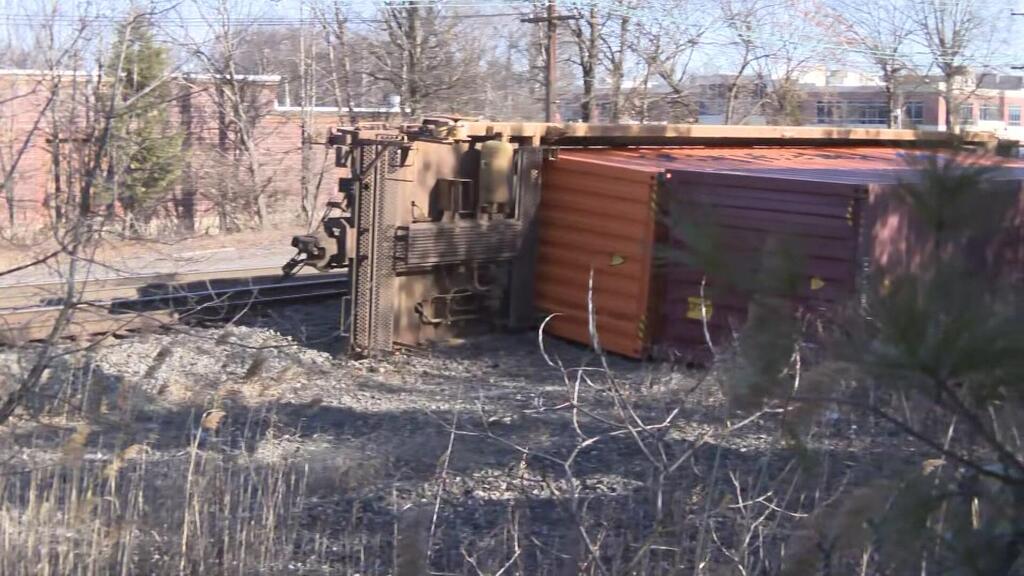 New Jersey freight train derailment disrupts NJ Transit's Raritan ...