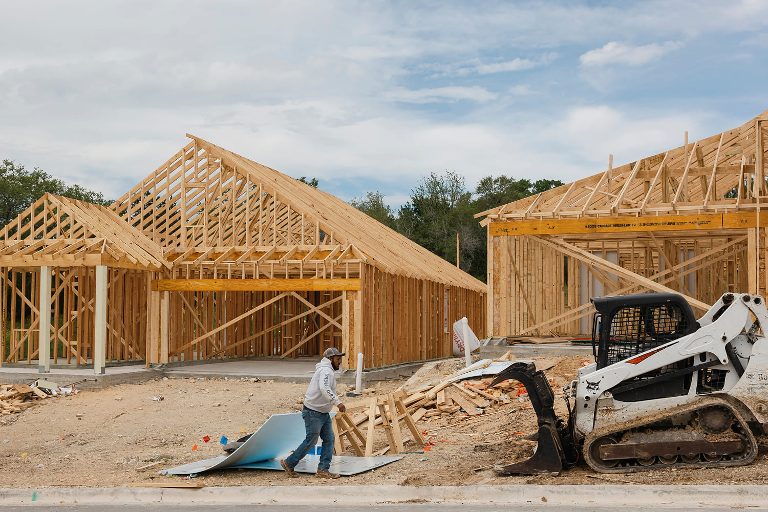 U.S. homebuilders raise alarm over tariffs as sentiment falls to 5 ...