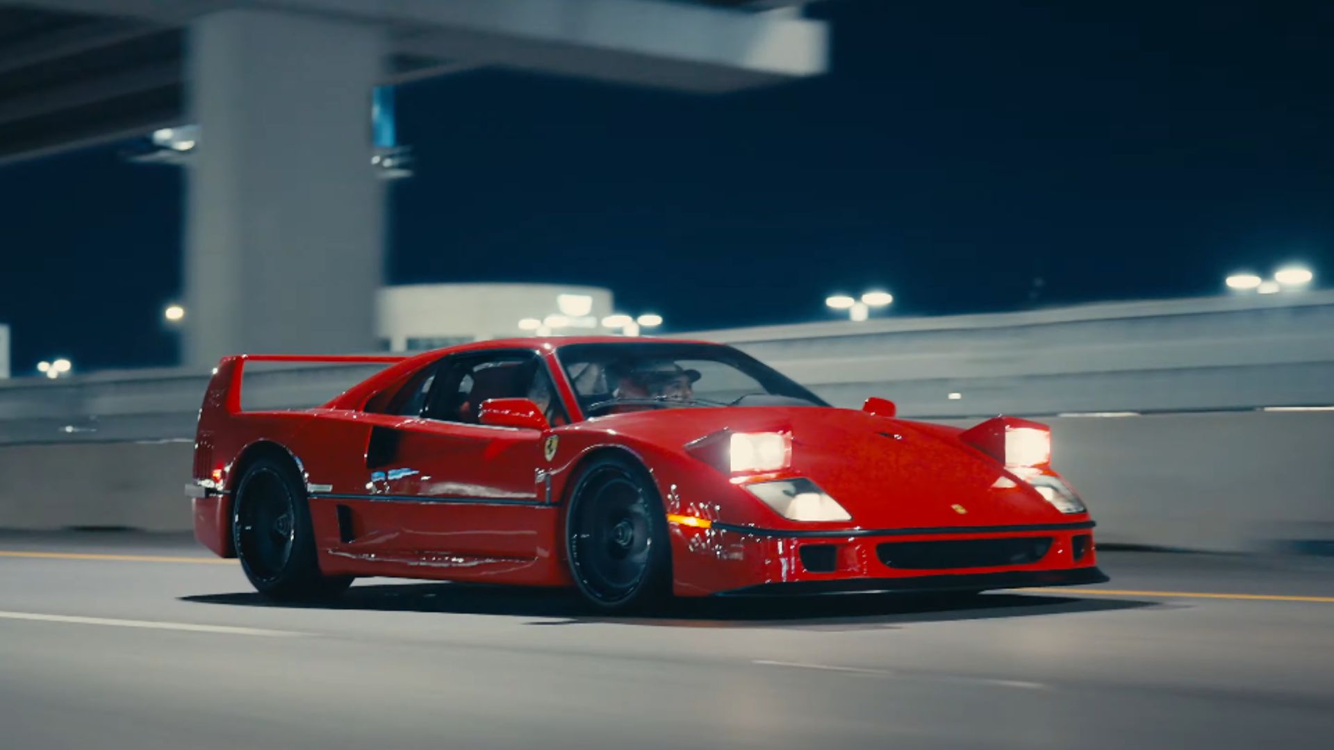 Watch A Beautiful Ferrari F40 Play On The Streets Of Houston