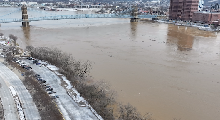 Drone video of Ohio River flooding at Cincinnati