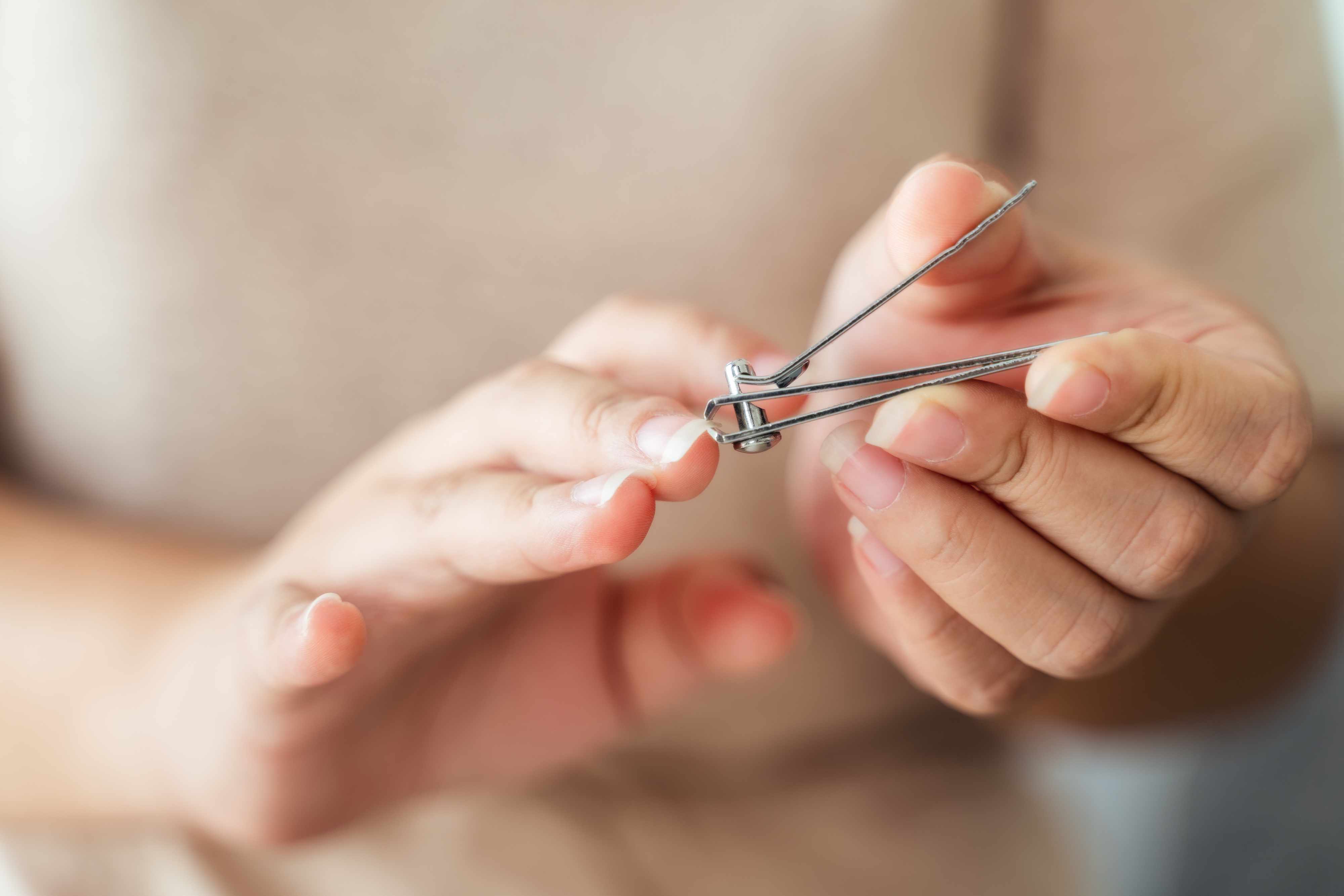 8 Nail Care Do's and Don'ts for Healthy Fingernails