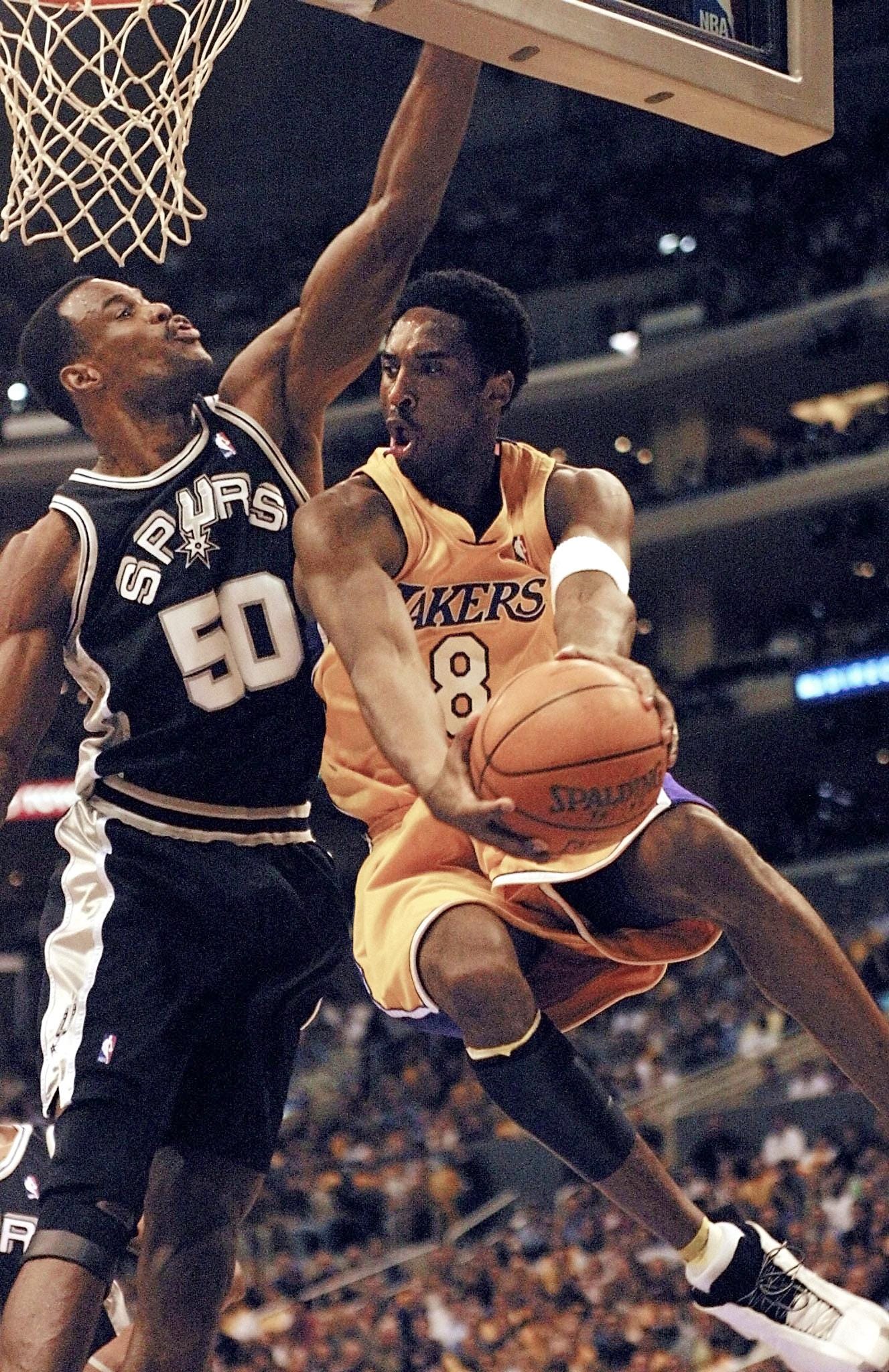 20 greatest defensive centers ever: The HoopsHype list