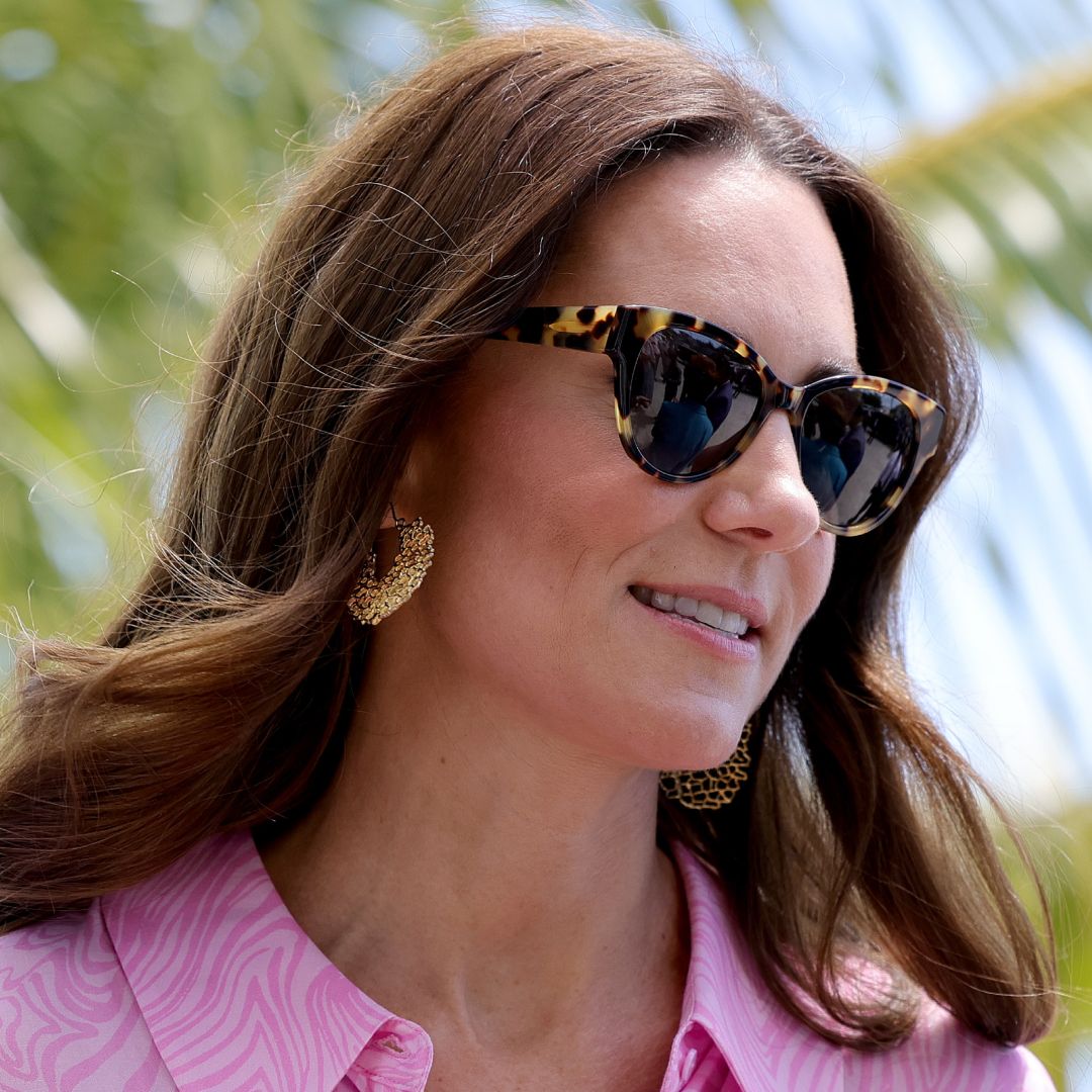 Princess Kate Raised Eyebrows By Wearing Princess Diana's Priceless ...