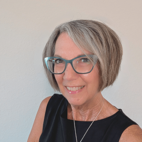 The Ultimate Guide to Ageless Style: 6 Essentials You Need to Know