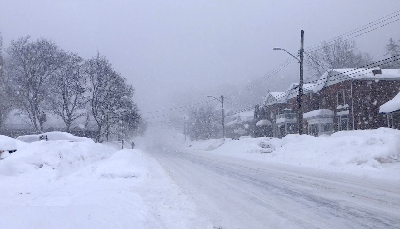 Potent snow squalls cause collisions, prompt road closures in parts of ...
