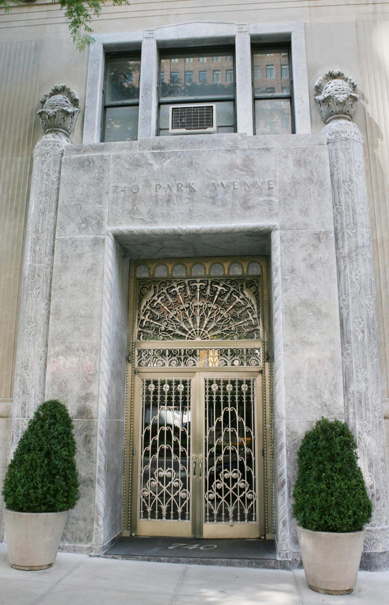 Billionaire Julia Koch sells home in NYC’s most exclusive co-op ...