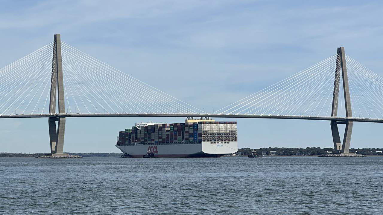 Largest vessel to call Port of Charleston arrives at Wando Welch Terminal
