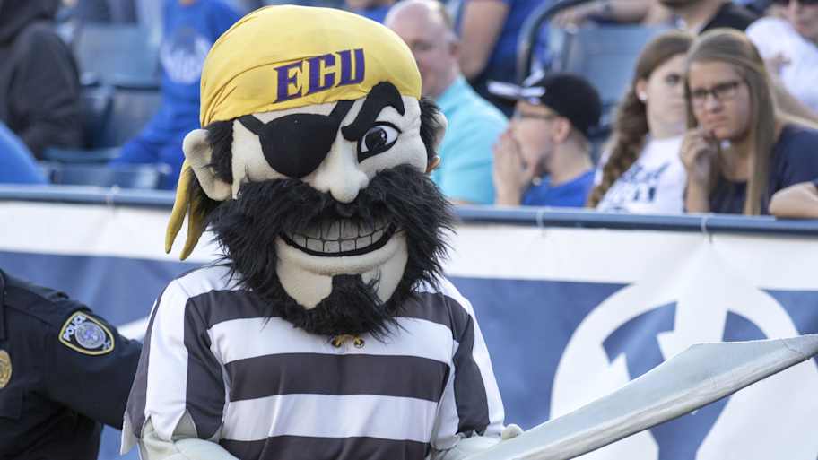 REPORT: East Carolina Football Extends Offensive Coordinator John David ...