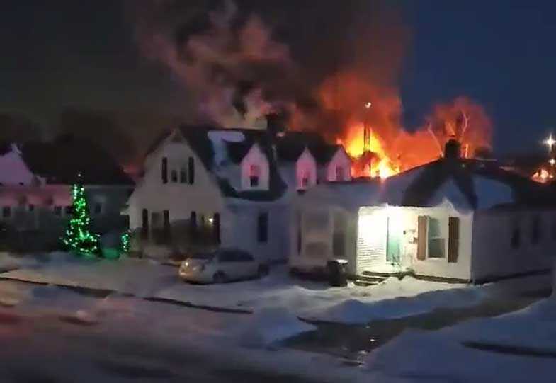 House explodes in Racine