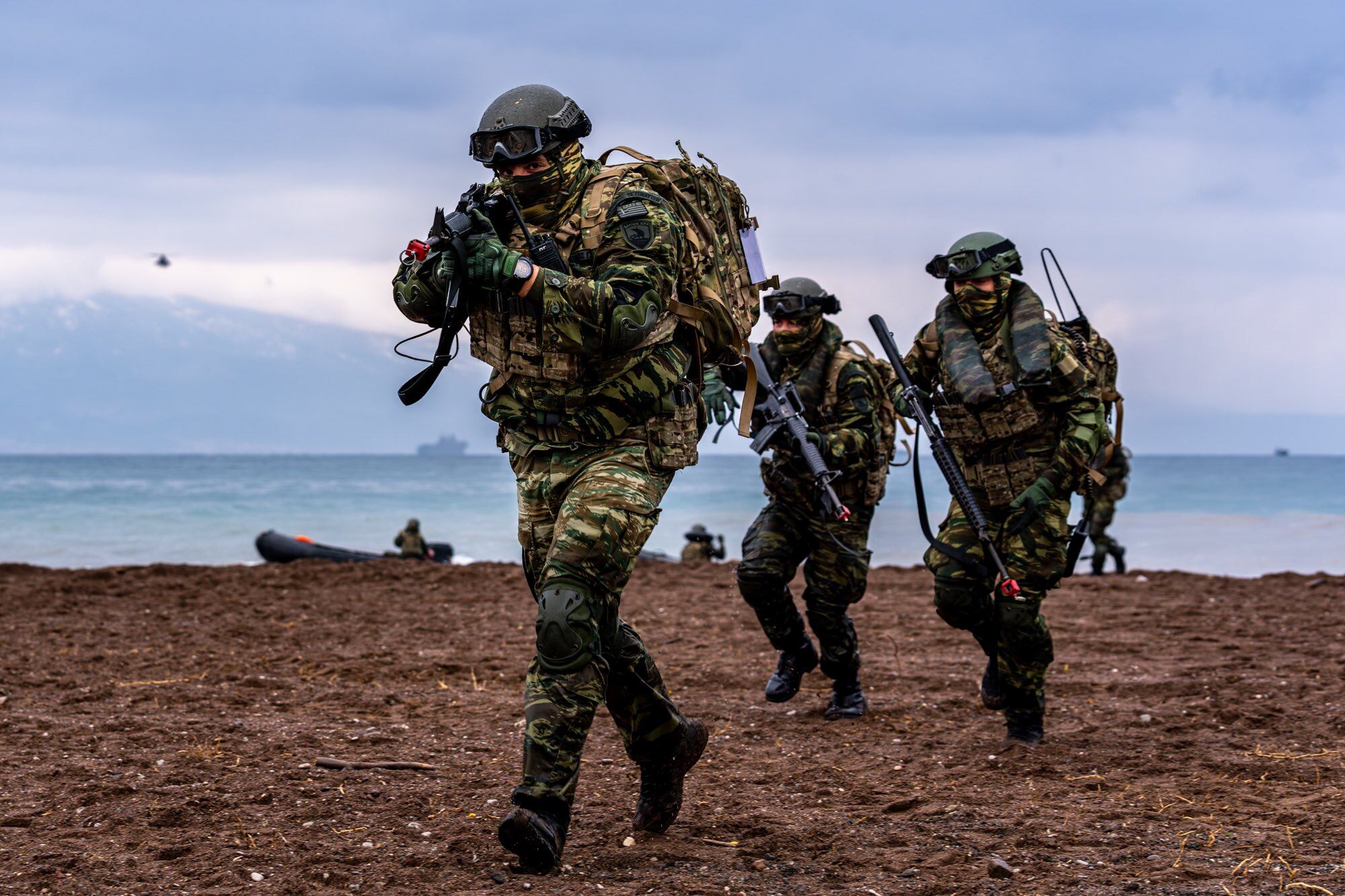 Este es el poder militar que tendría un Ejército de la Unión Europea en ...