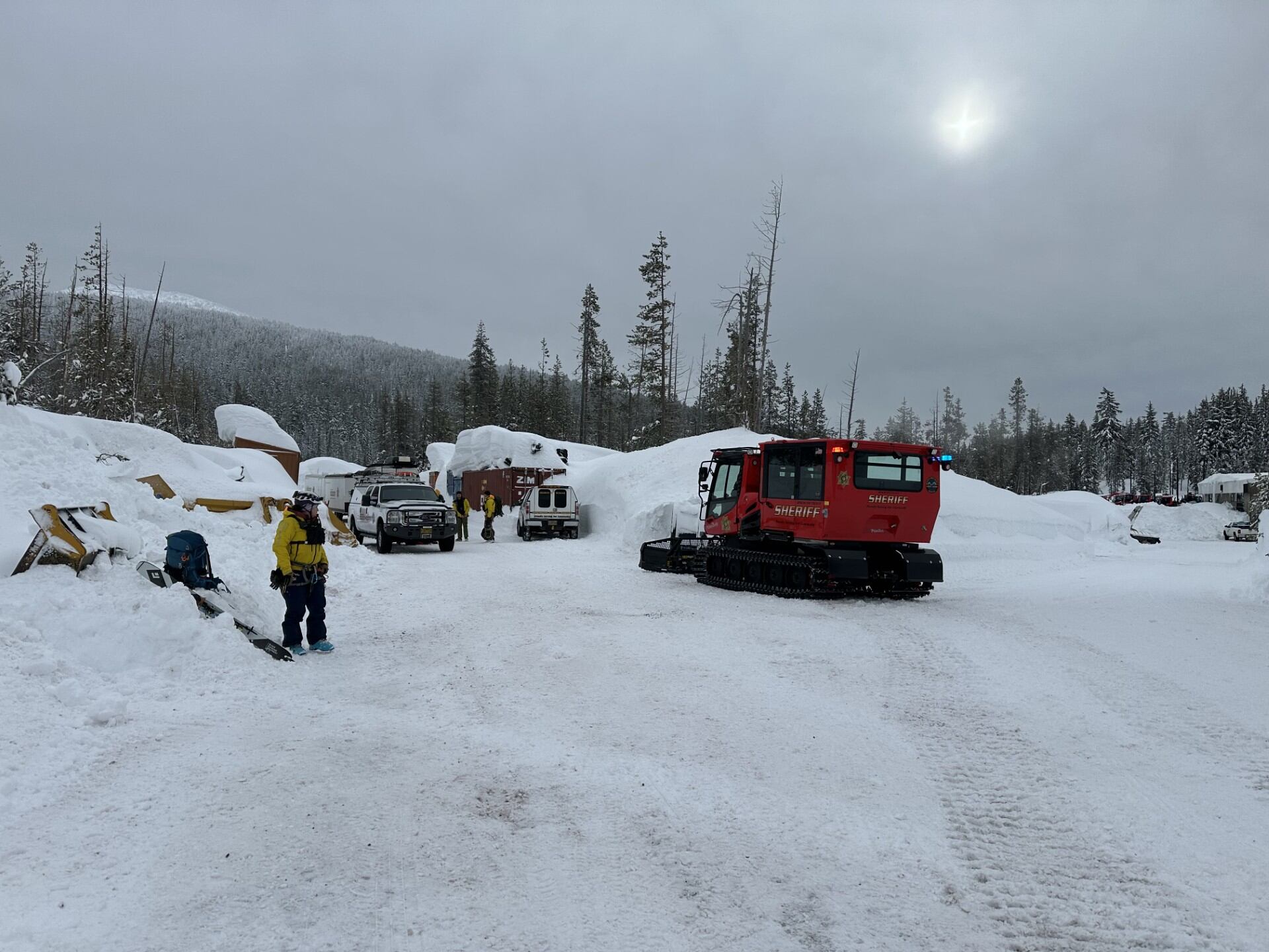 Couple dead in avalanche in Central Oregon
