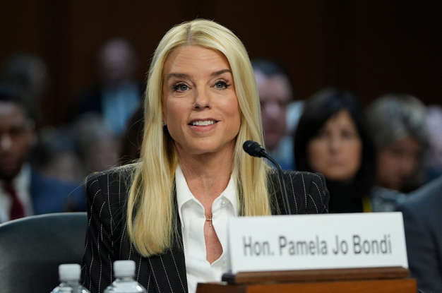 AG Pam Bondi Issues Warning to Sanctuary Cities AG Pam Bondi Issues Warning to Sanctuary Cities