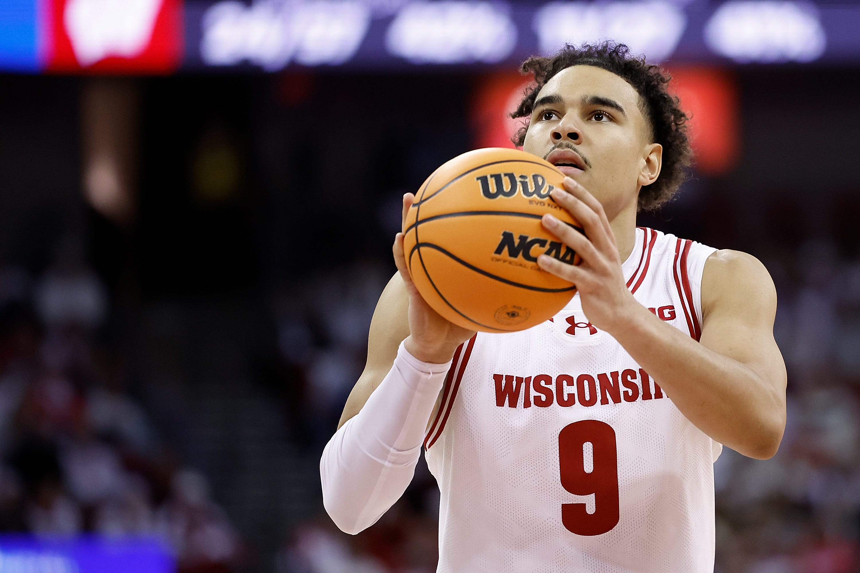 Prediction, betting odds, game preview for Wisconsin Badgers vs ...