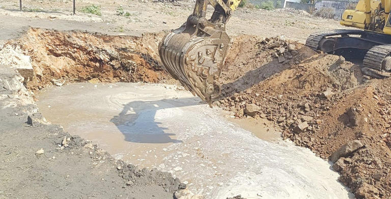 HYDRAA finds water at four feet depth during Bathukamma Kunta revival