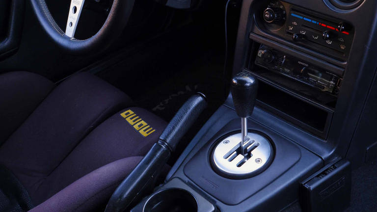 Want a gated shifter for your Mk1 Mazda MX-5? You can now have one for £450