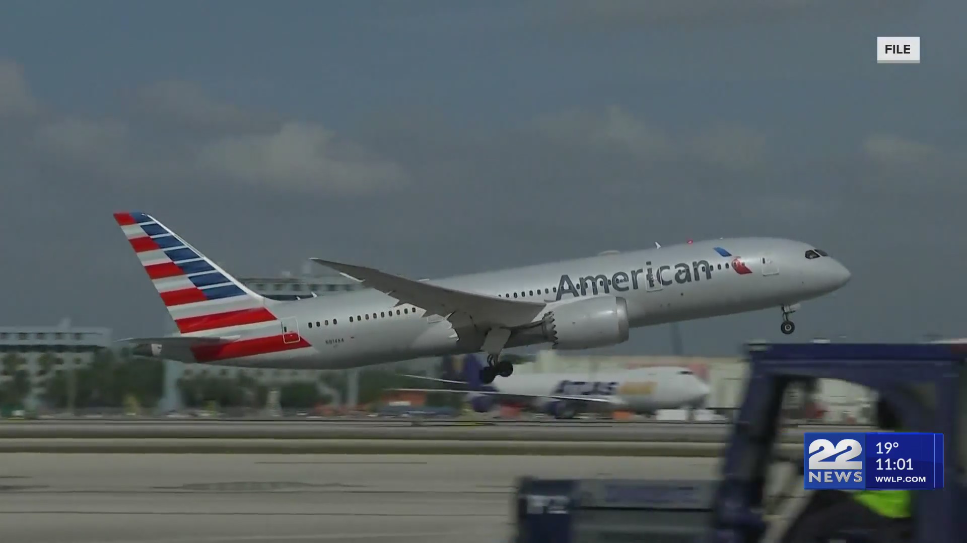 Experts offer tips to ease anxiety about flying