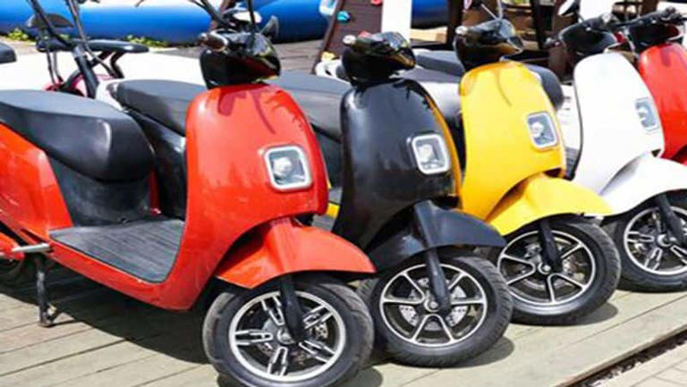 Jio Smart Electric Scooter: Know more about Jio Things and PURE EV