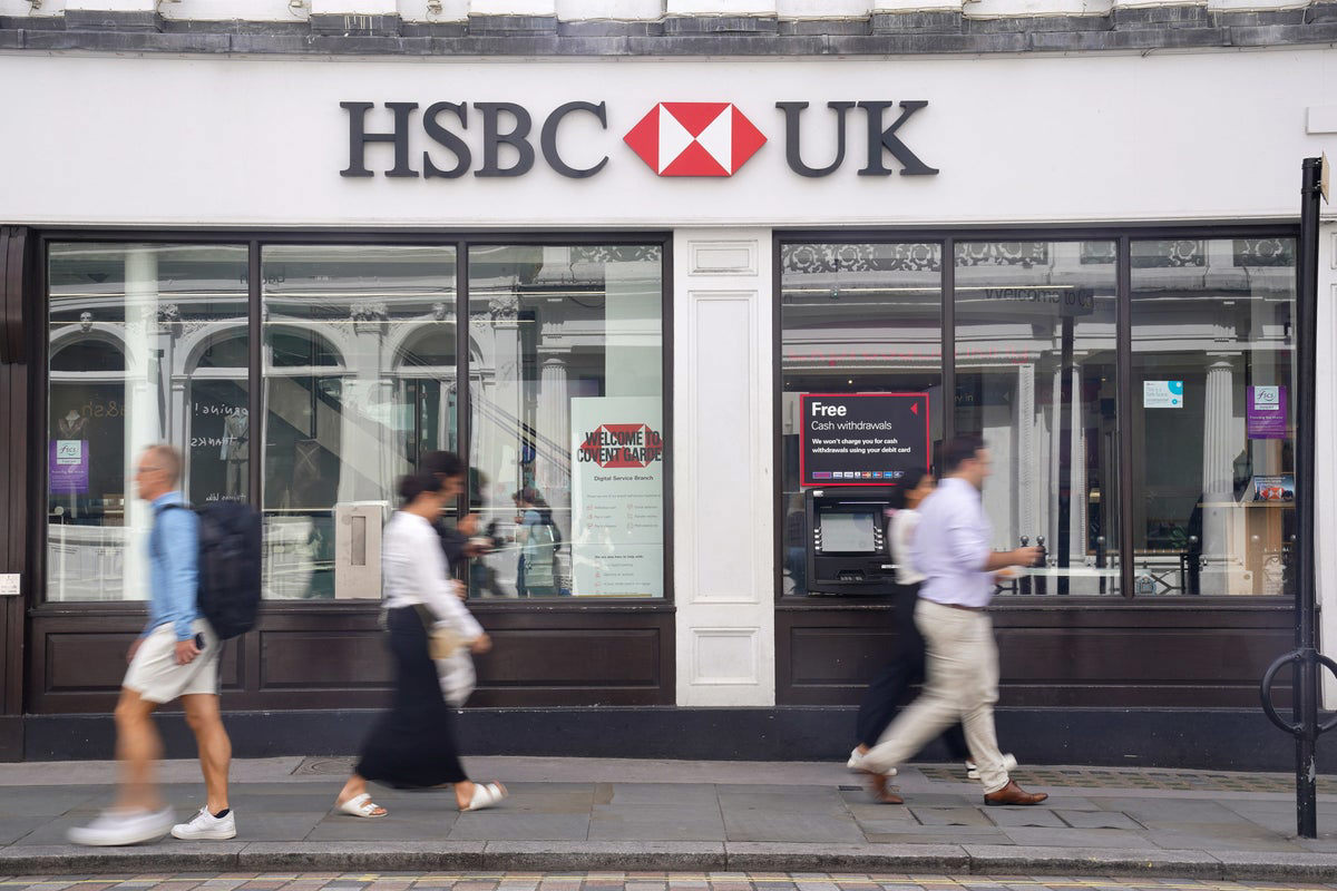 HSBC reveals plans to cut jobs amid bid to slash costs by £1.2bn HSBC reveals plans to cut jobs amid bid to slash costs by £1.2bn