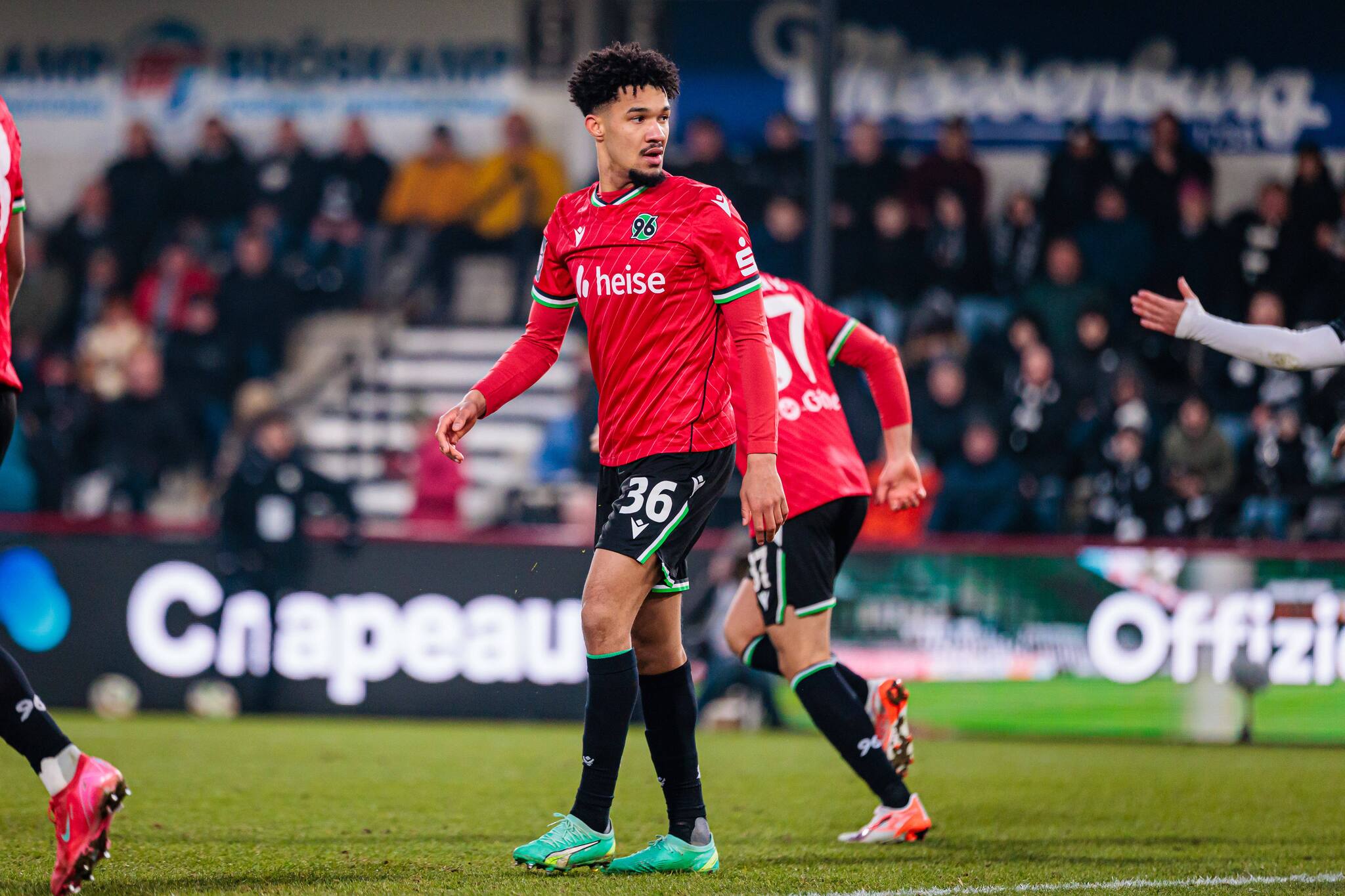 Schüsse auf Familie von 96-Profi: Polizei erschießt Stiefvater von ...