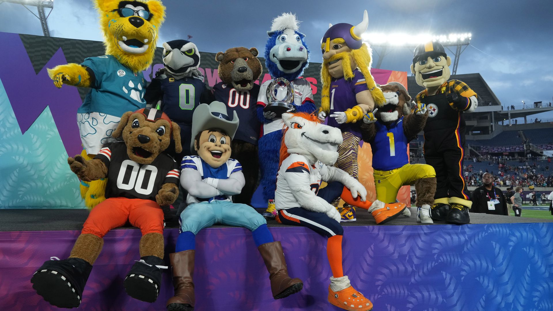 The Bear’s Den, February 19, 2025