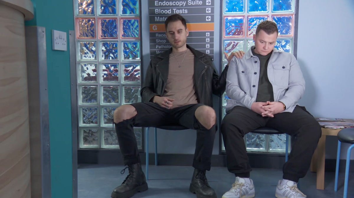 Hollyoaks airs game-changing Vicky and Freddie twist in early streaming ...