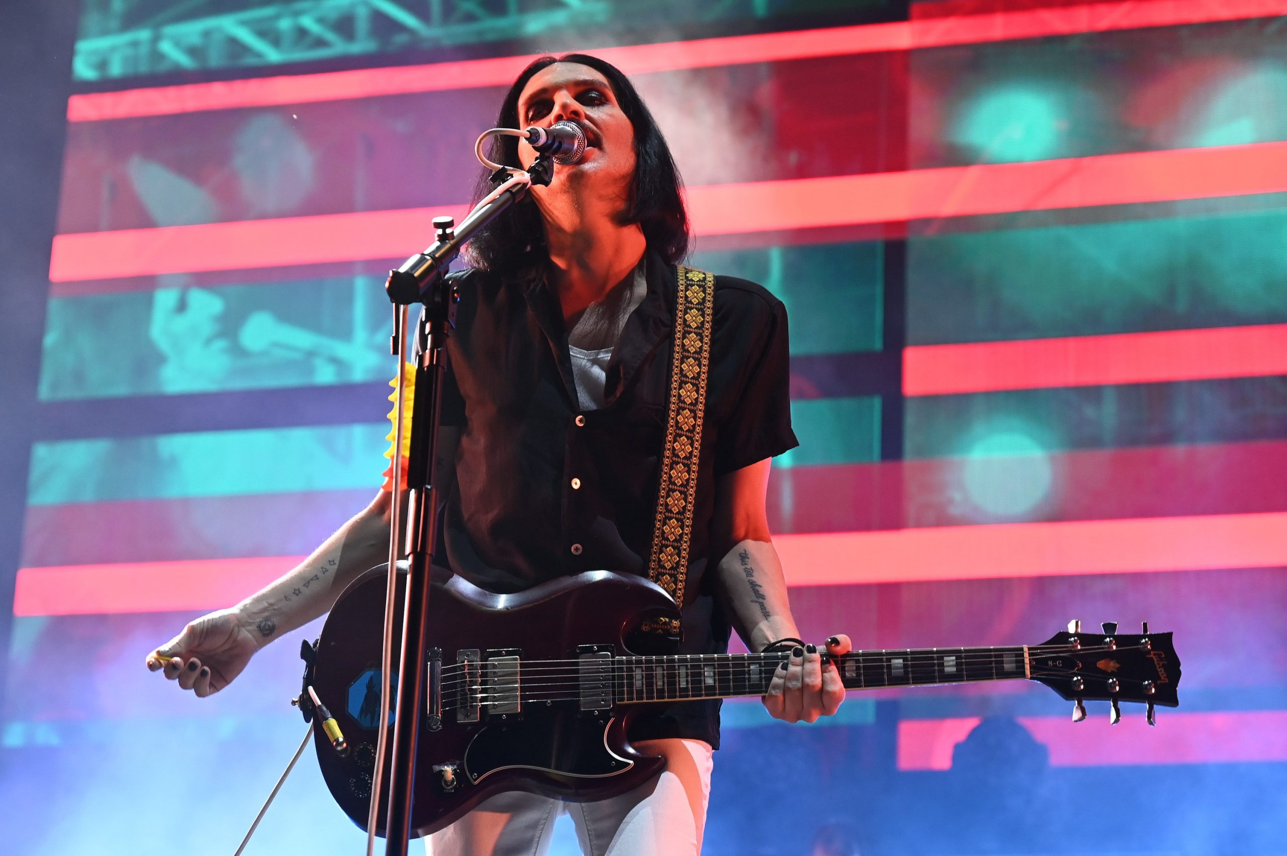 Brian Molko a processo: il frontman dei Placebo contro Giorgia Meloni