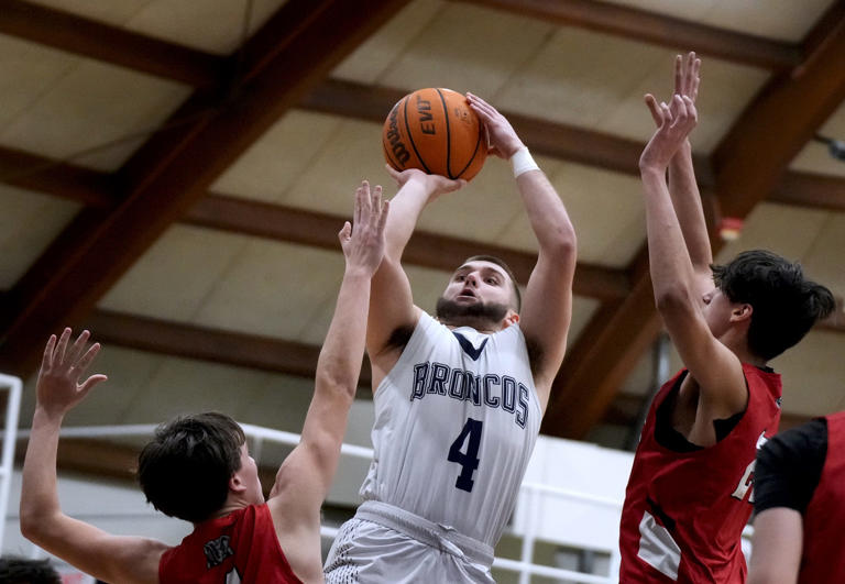 Journal Hoops Wrap: All the scores and recaps from Friday's RIIL ...