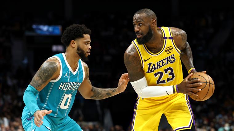 Lakers vs. Hornets prediction: Odds, betting advice, player prop bets ...