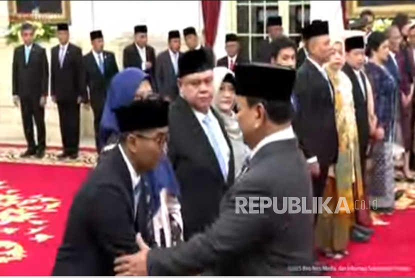 Prabowo Lantik Mendiktisaintek, Kepala dan Waka BPS, serta Kepala dan ...