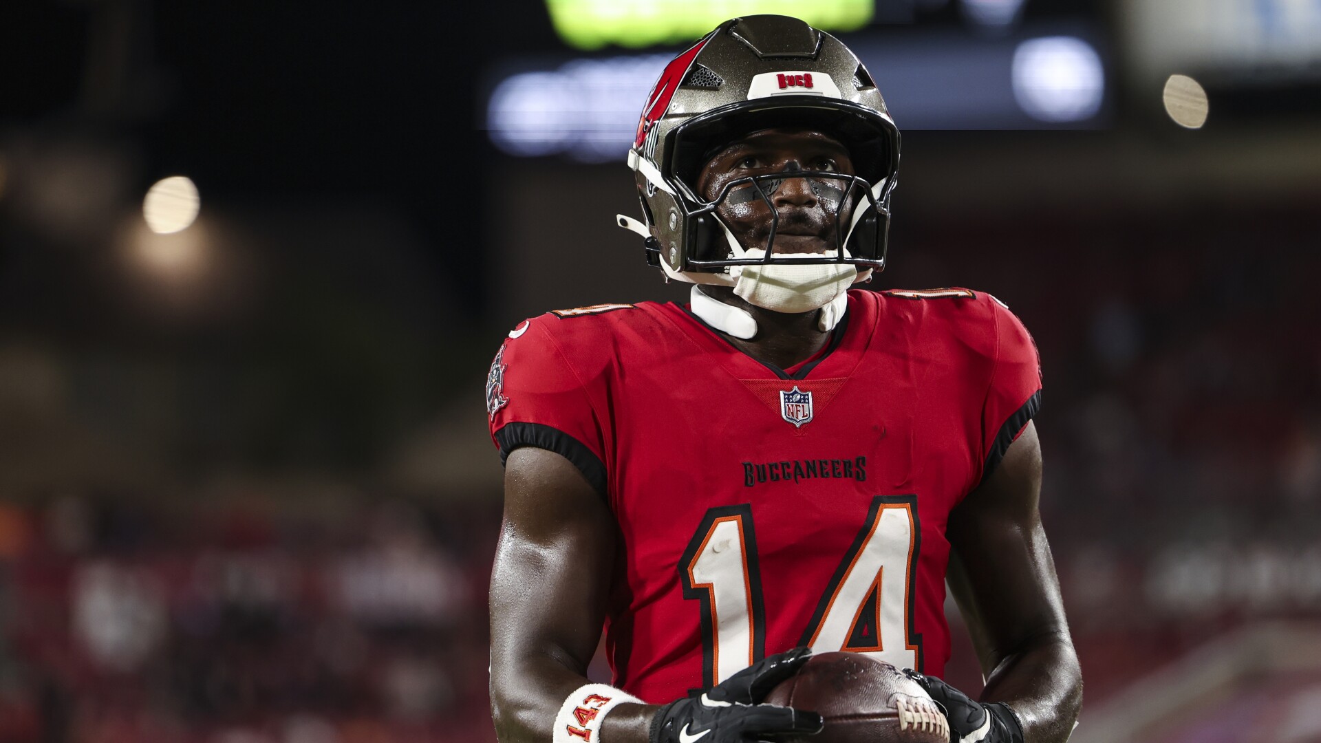 Chris Godwin's new contract has no exceptions for his ankle injury
