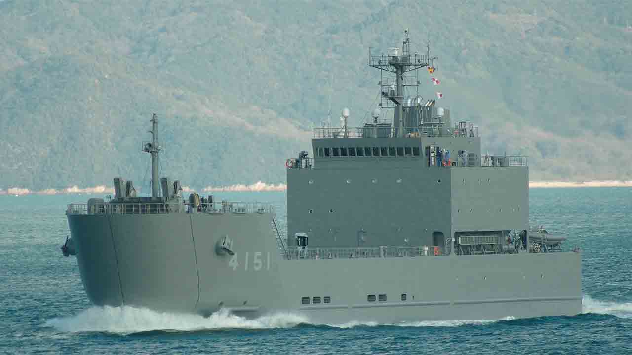 Japan Begins Sea Trials for the New Military Transport Ship LCU 4151 ...