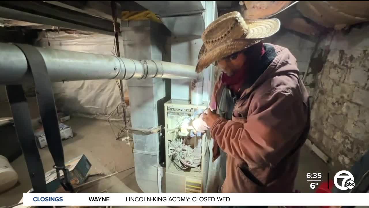 Streets of Southwest Detroit lined with dead, frozen cars after major ...