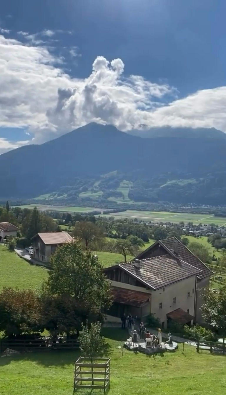 Sedef Batı Haydi, Heidi’nin köyüne gidelim