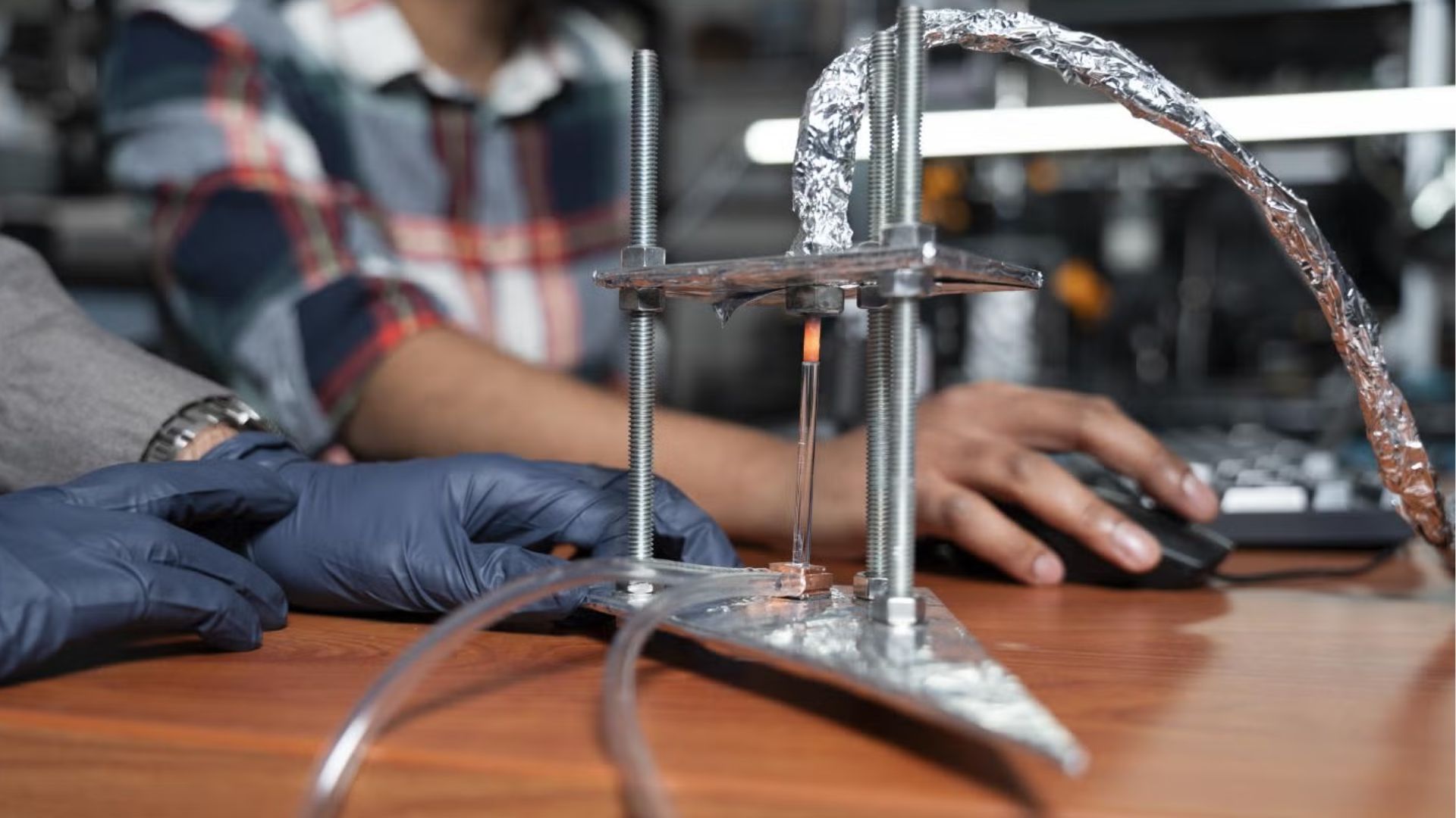 US scientists create physics-defying device to turn waste heat into ...