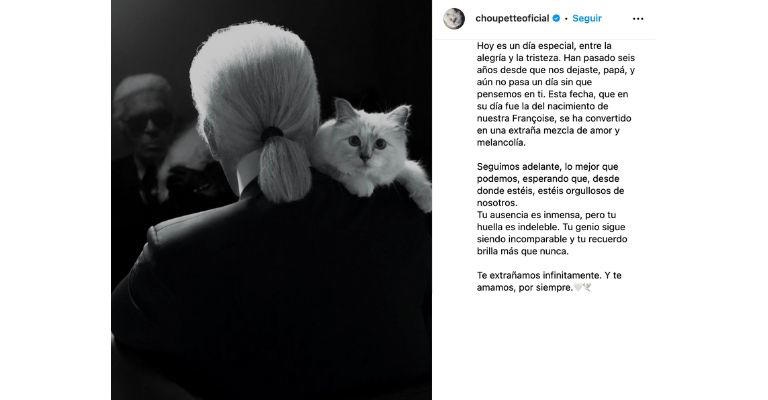 El gatito “Choupette” recuerda a su “papá”, Karl Lagerfeld, con un ...