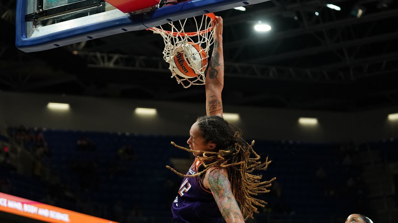 Ranking the Only 9 Players Who Have Recorded Dunks in Women's College ...