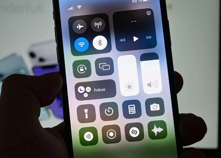 The Essential iPhone Setting That Will Extend Your Battery Life