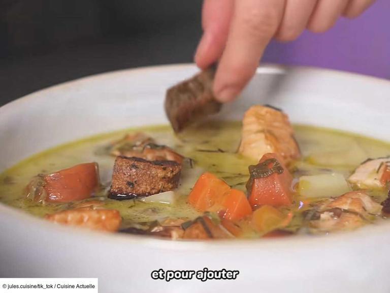 Soupe crémeuse au saumon : la recette pour un repas complet