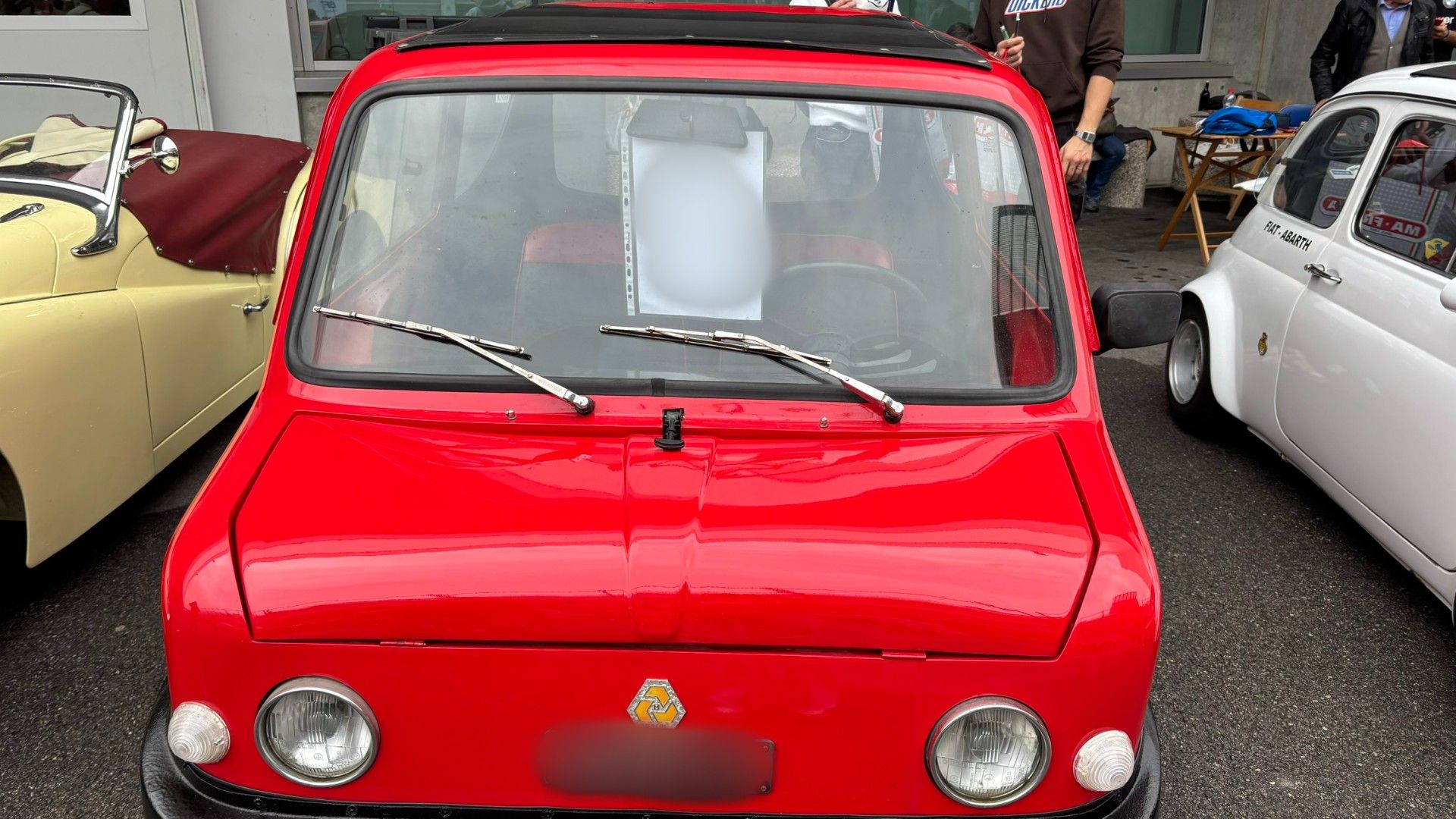 Baldi Frog : les photos d'une voiture aussi grande qu'un joueur de ...