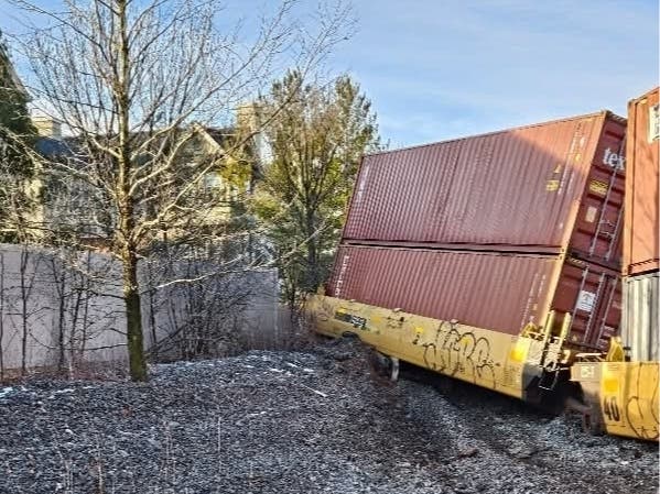 Raritan Valley Train Line Stays On Modified Schedule After Derailment