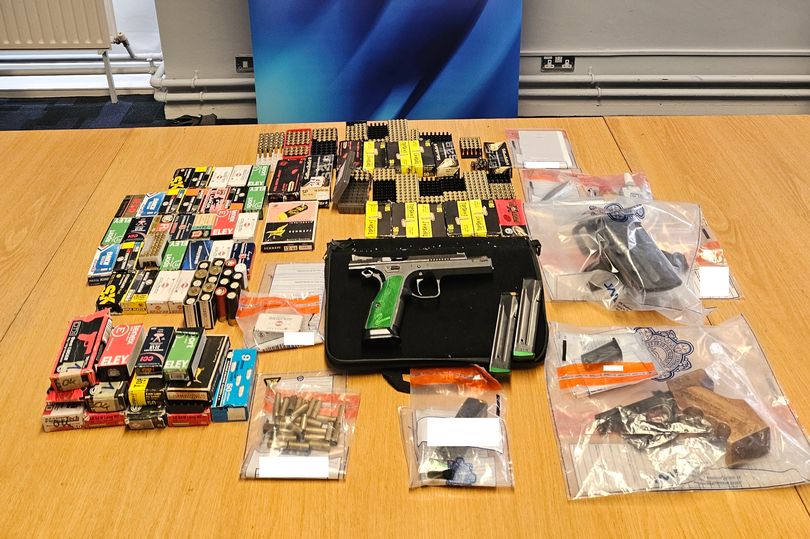 Man arrested after two guns and over 1,500 rounds of ammunition seized