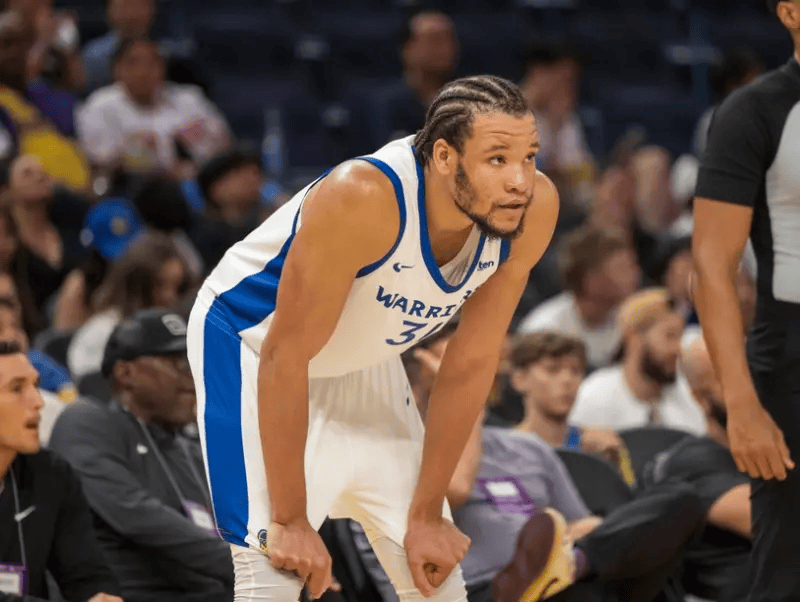 Youngmisuk：勇士与凯文-诺克斯和尤里-科林斯签下10天合同