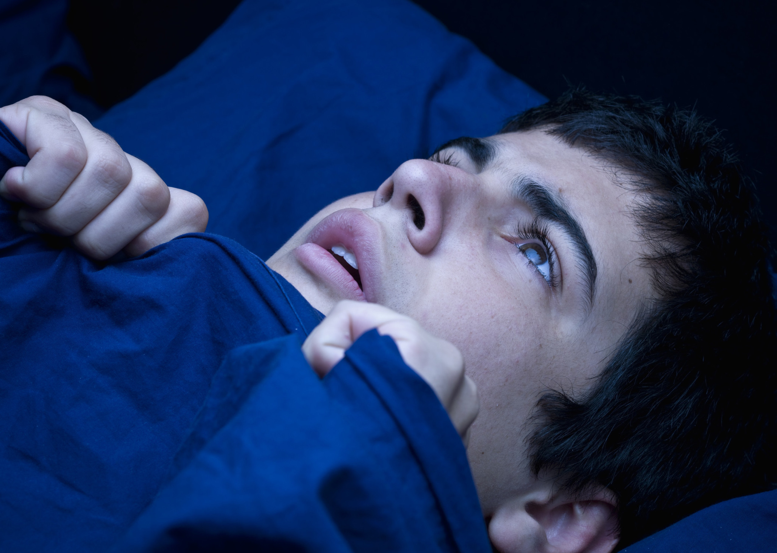 Sleep paralysis: learn more about this terrifying condition