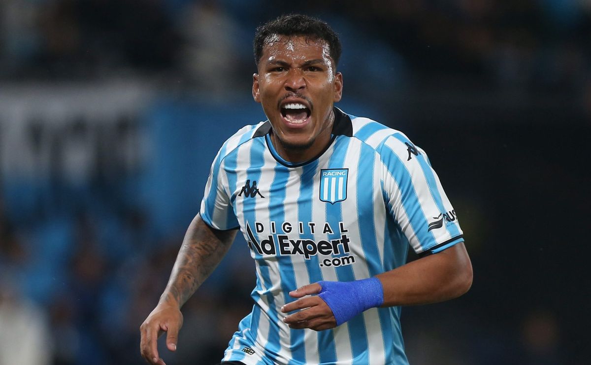 Roger Martínez rompió el silencio y explicó por qué se fue de Racing ...