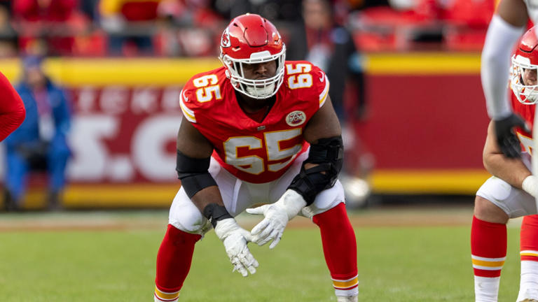 Trey Smith reports to Chiefs mandatory minicamp