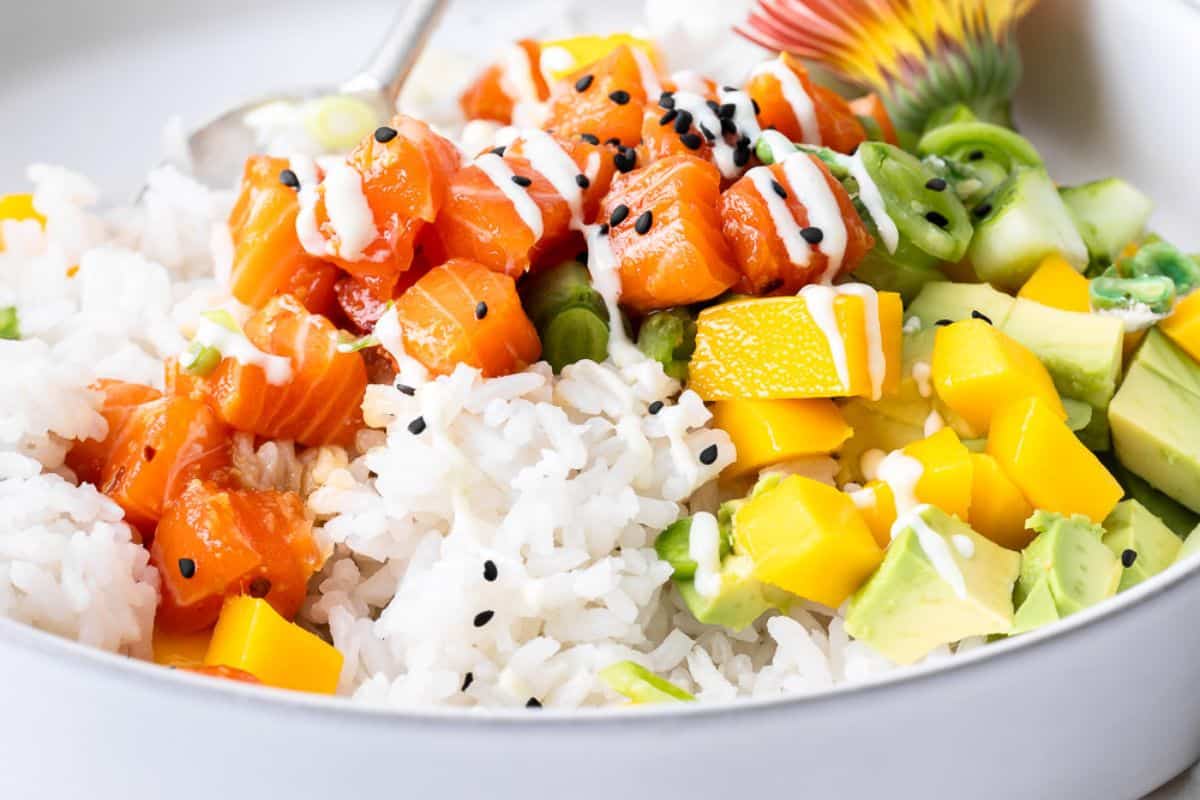 Build Your Own Creation With These 10 Customizable Poke Bowl Recipes