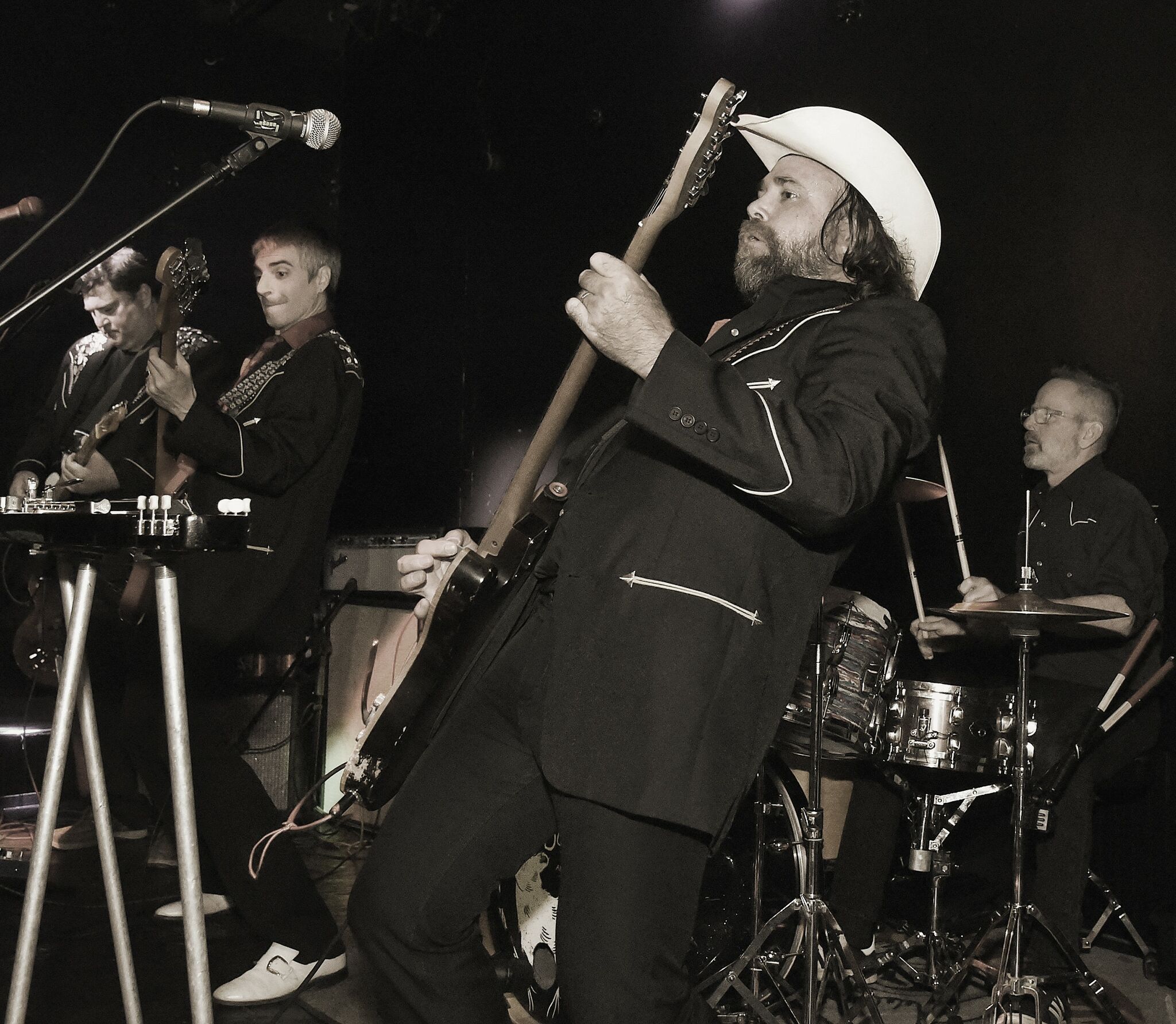 3 bands keep Troy musician Steve Hammond’s schedule full