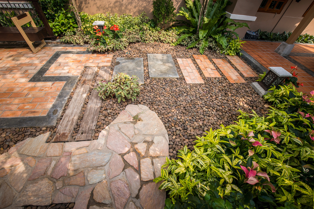 20 DIY Garden Pathway Ideas to Instantly Elevate Your Outdoor Space